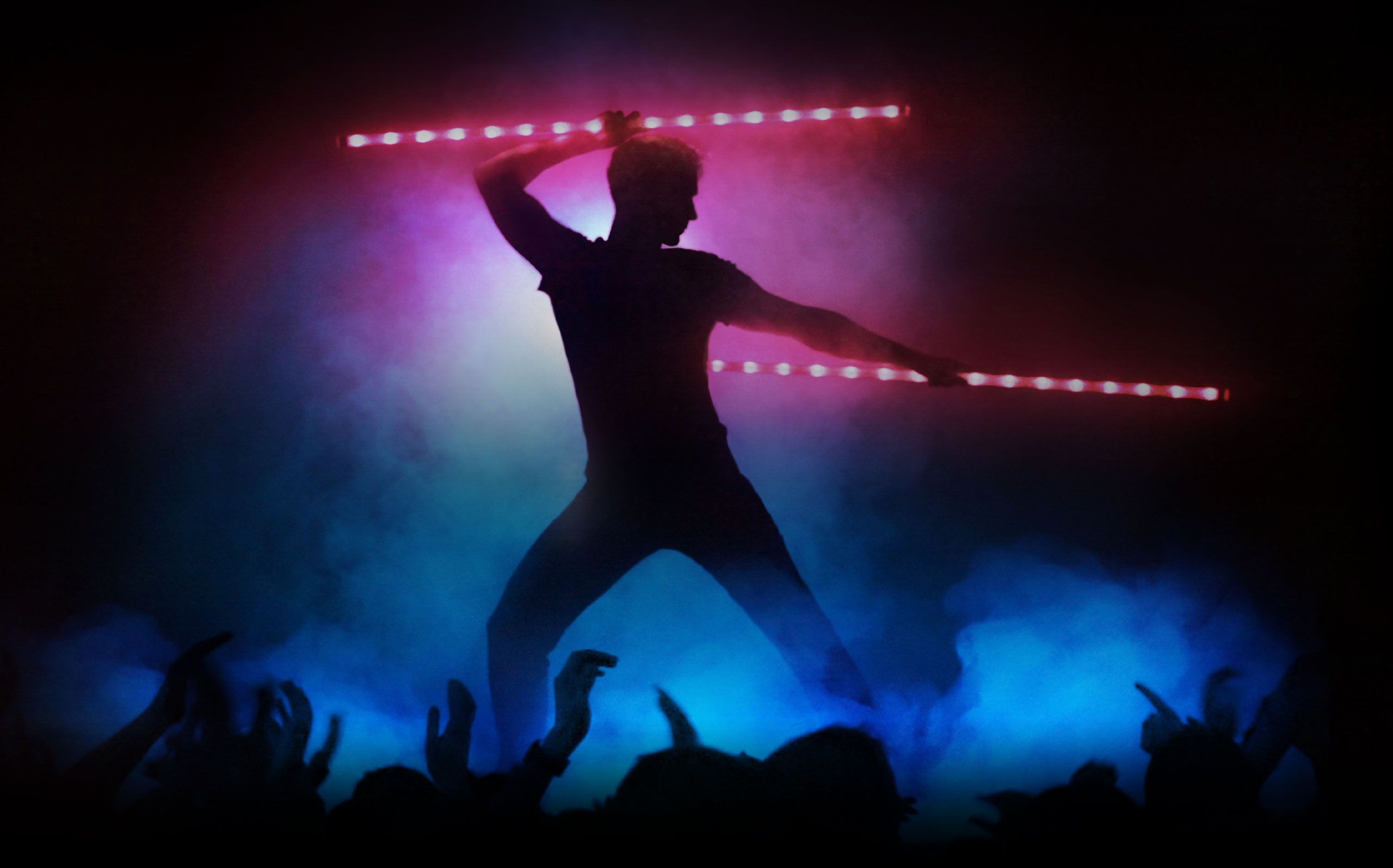 Light Dancers: Luminescent highlights for your event