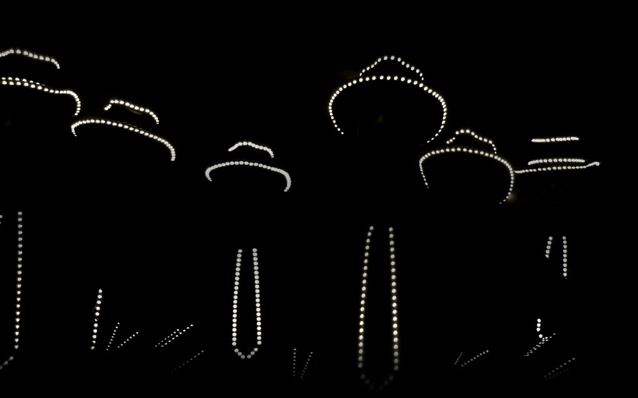Light Drummers: Combination of powerful live-drumming and LED-effects